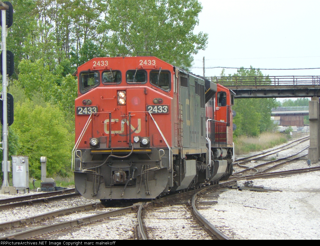 CN 2433
